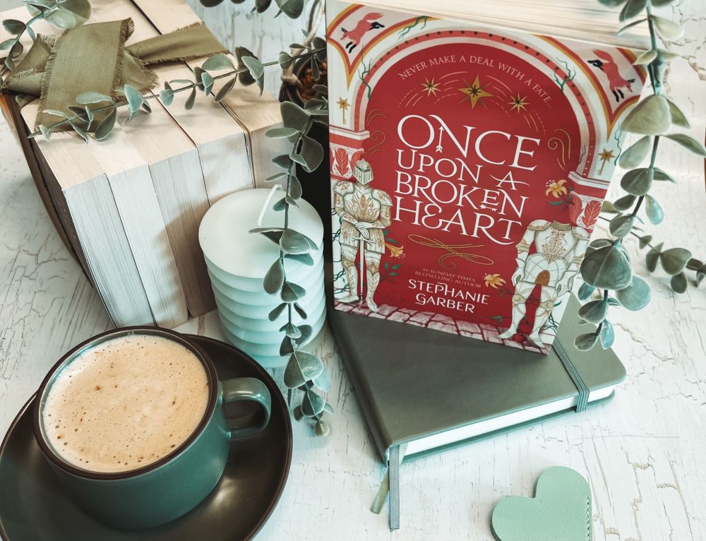 ACOTAR: Spicy Romance And An Exquisite Fantasy World